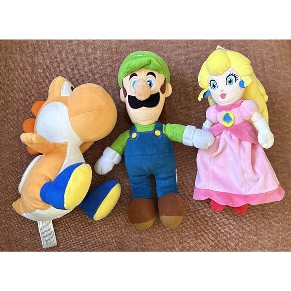 Nintendo Toys Super Mario Bros Luigi Orange Yoshi Princess Peach